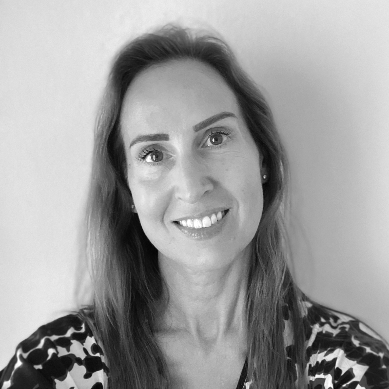 Leonore Comina - Apis